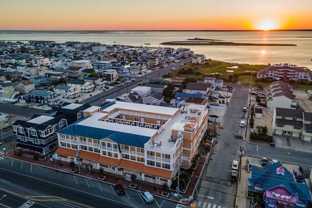 NEW! For Rent Beach Haven Hub at Victoria Rose Condominiums with ...