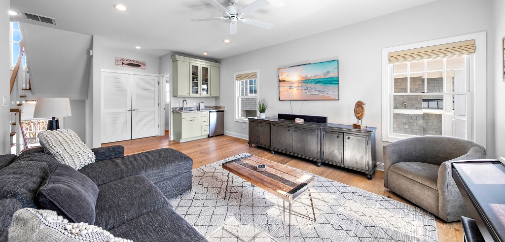117 E Colorado - 1 off ocean - pool - 5 Bedrooms | Brant Beach Rental
